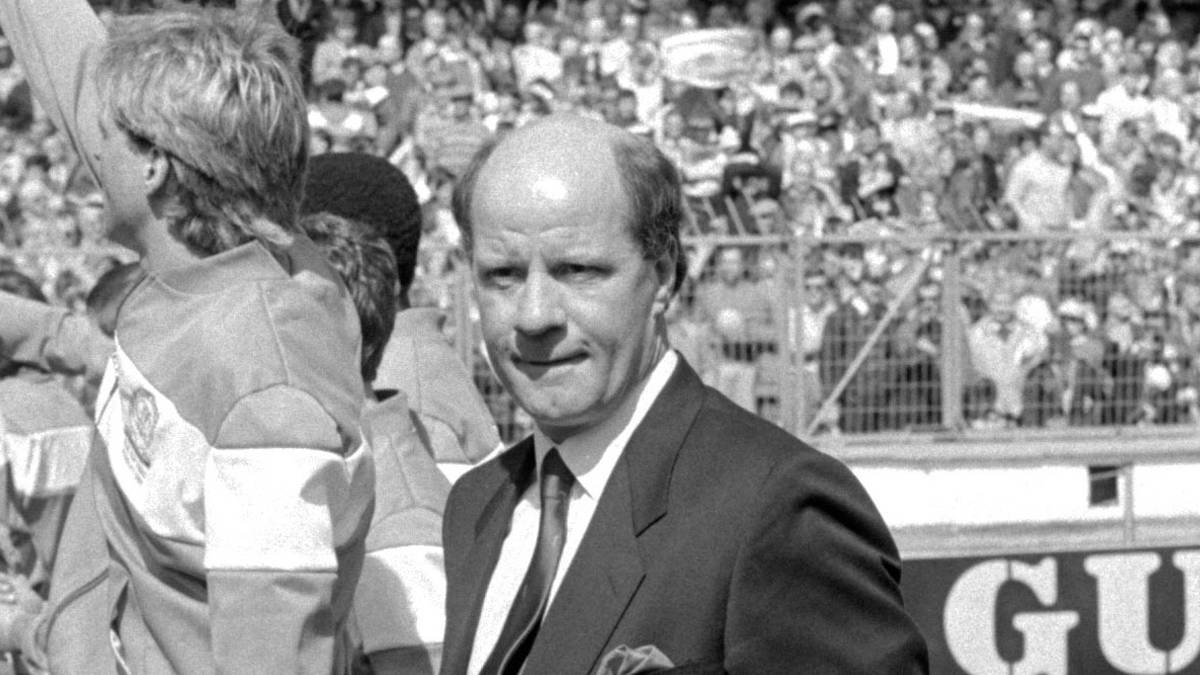 Football legends pay tribute to former QPR manager Jim Smith after his ...