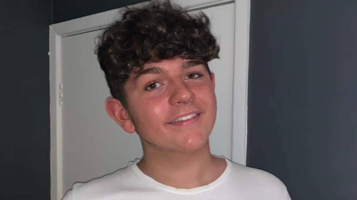 Mum's heartbreaking tribute to 'trusting' Alex Rodda, 15, found ...