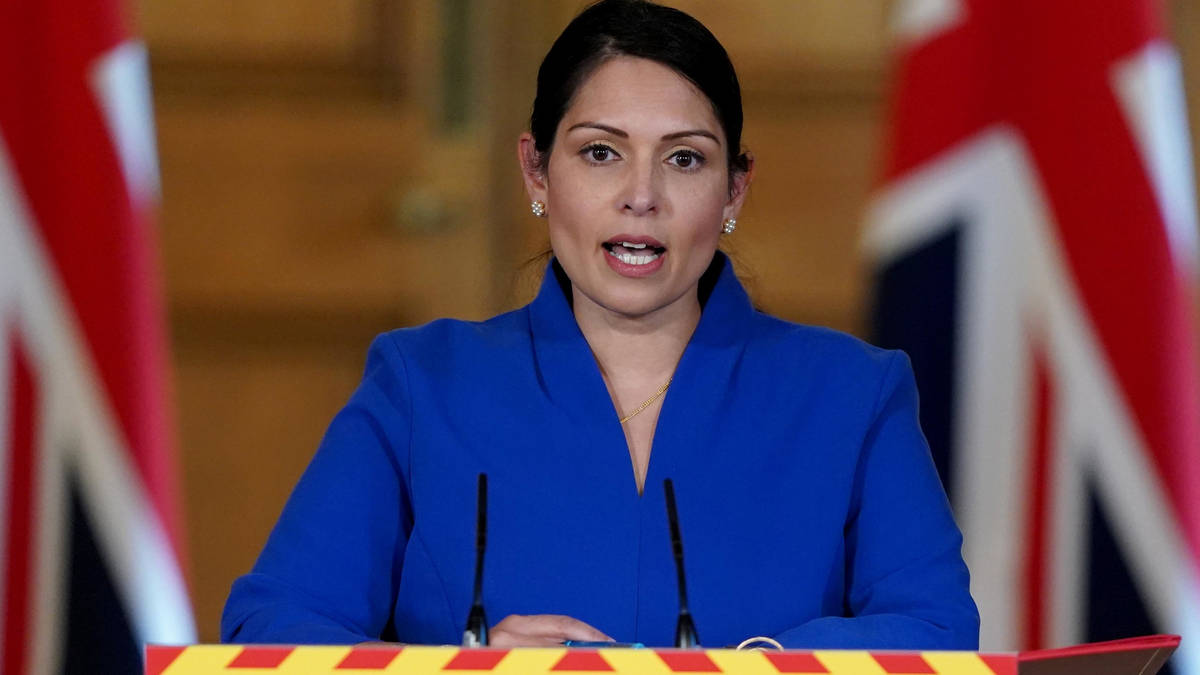 Watch LIVE: the government's coronavirus press conference | LBC