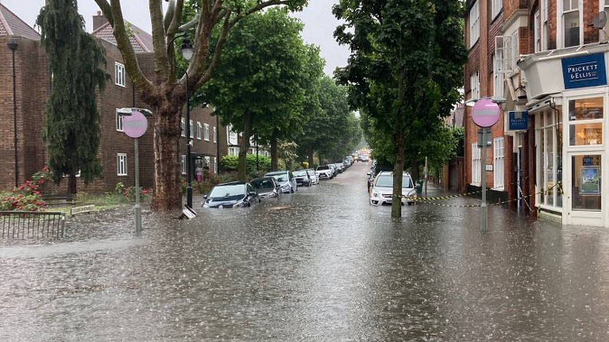 Flash flooding sparks disruption across London amid torrential ...