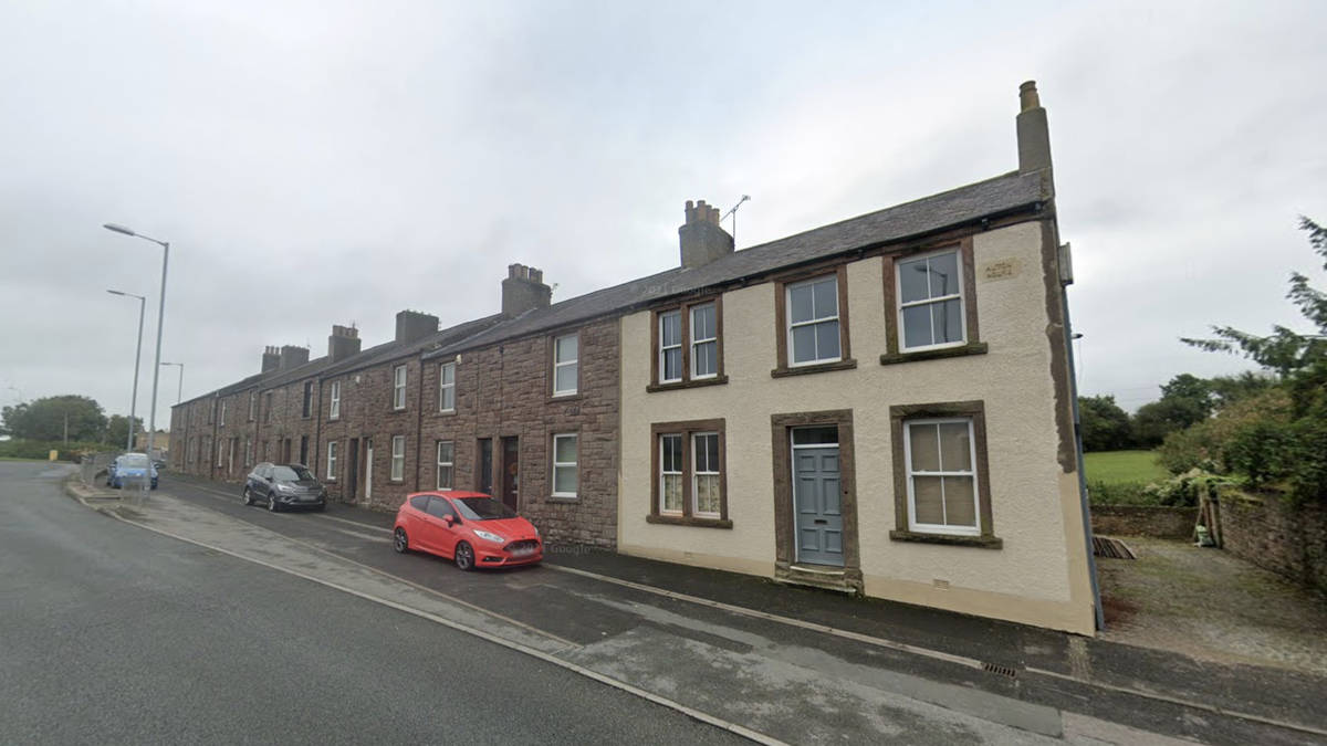 Cumbria: Man and girl aged 14 die in Distington house fire | LBC