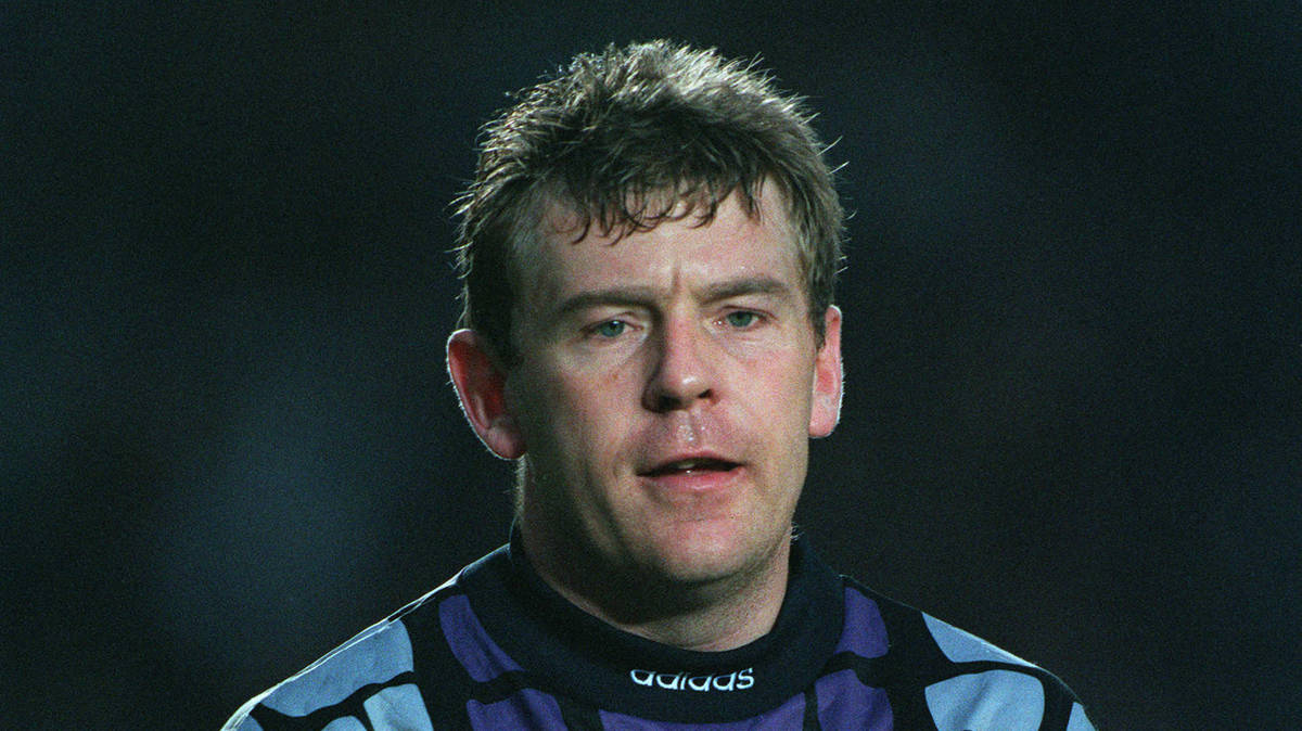 Scottish football legend has six months to live after cancer diagnosis ...