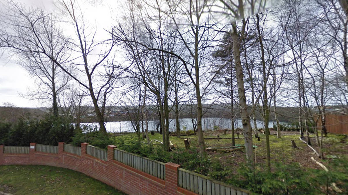 Dawber Delph Quarry Appley Bridge: Boy, 16, dies after getting into ...