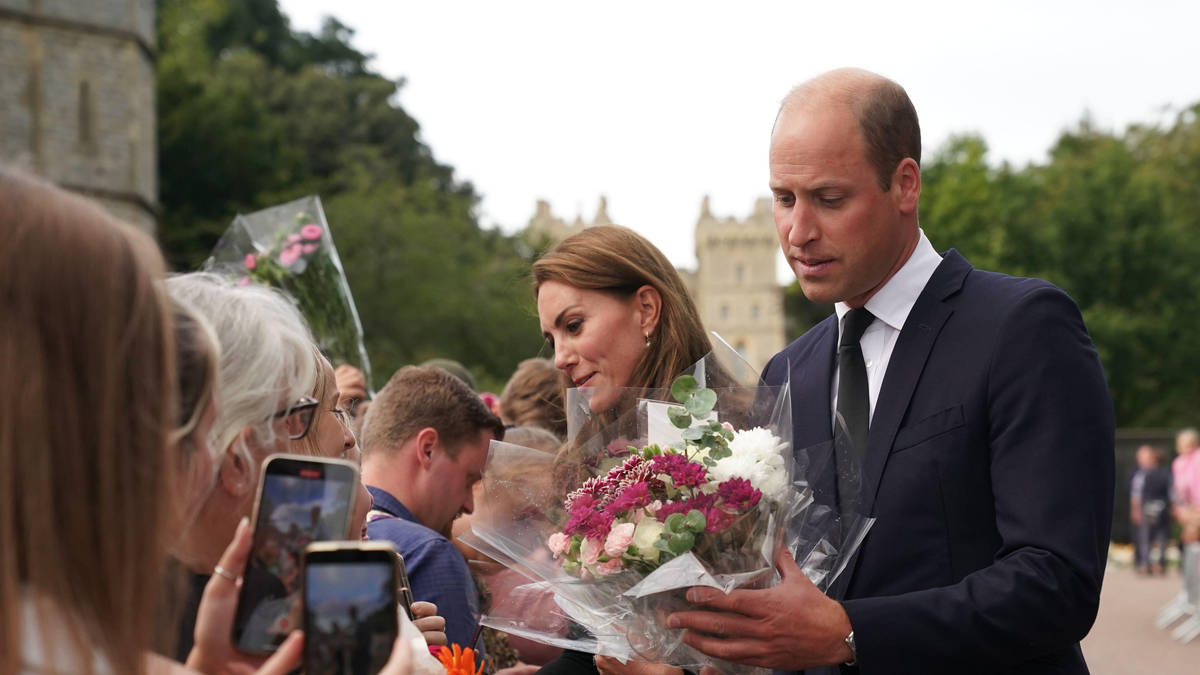 Prince of Wales vows to serve Welsh people with 'humility and respect ...