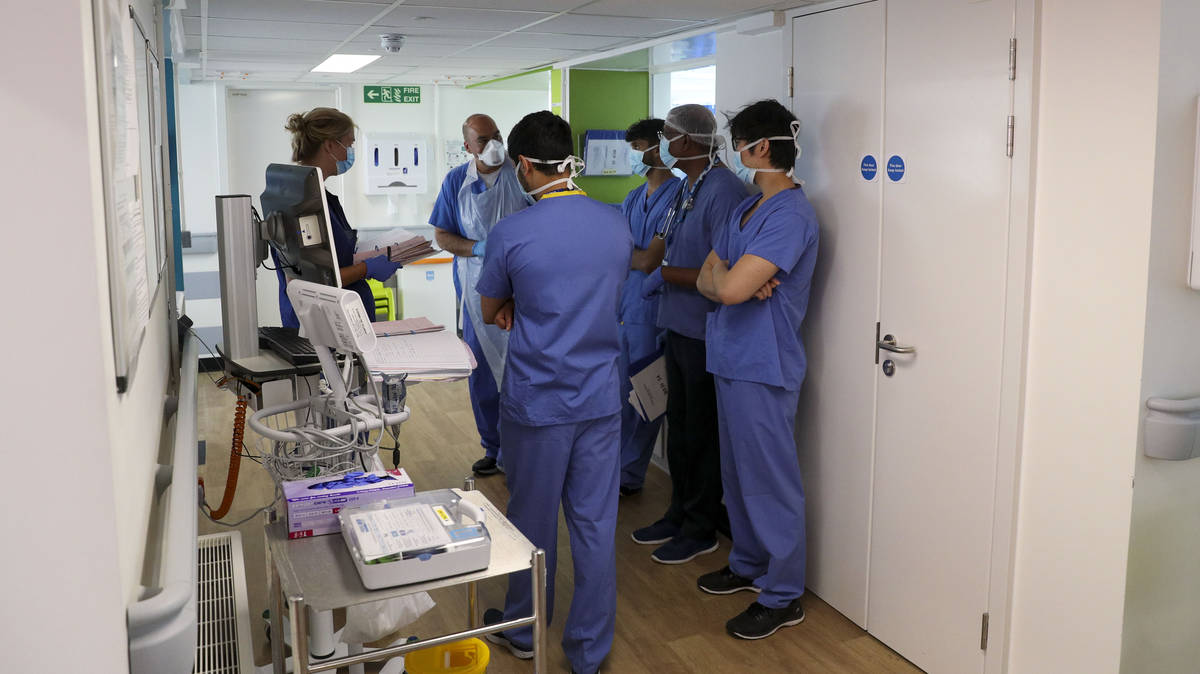 NHS to set up ‘war rooms’ to cope with ‘toughest winter on record’ | LBC