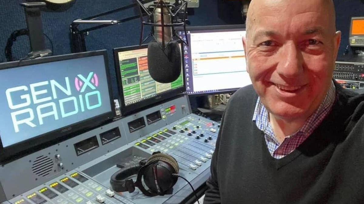 'Legend' local radio DJ dies while presenting Suffolk morning show | LBC