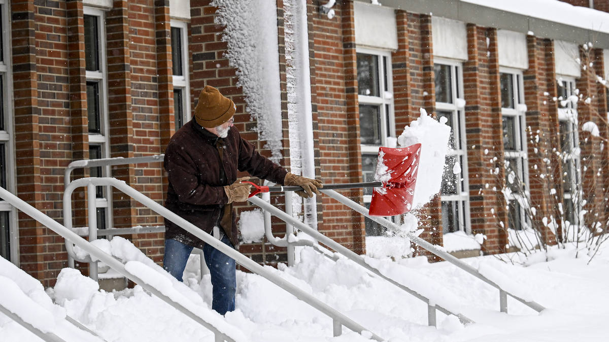 Dozens killed as 'blizzard of the century' strikes the US | LBC