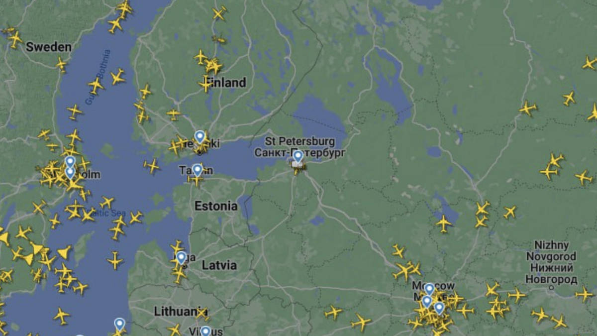 Russia closes airspace after an ‘unknown’ object spotted floating over ...