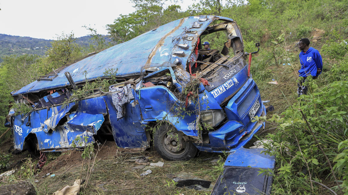 10 people returning from funeral killed in Kenya bus crash | LBC