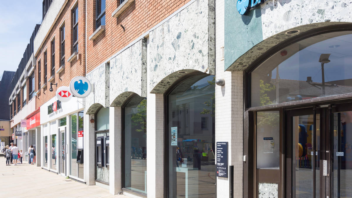 Major UK bank to close down 14 more branches this year - is your local ...