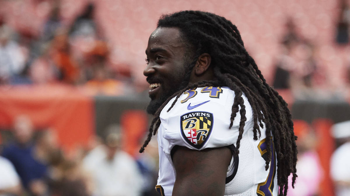 Former Seahawks and Ravens running back Alex Collins dies in road crash ...