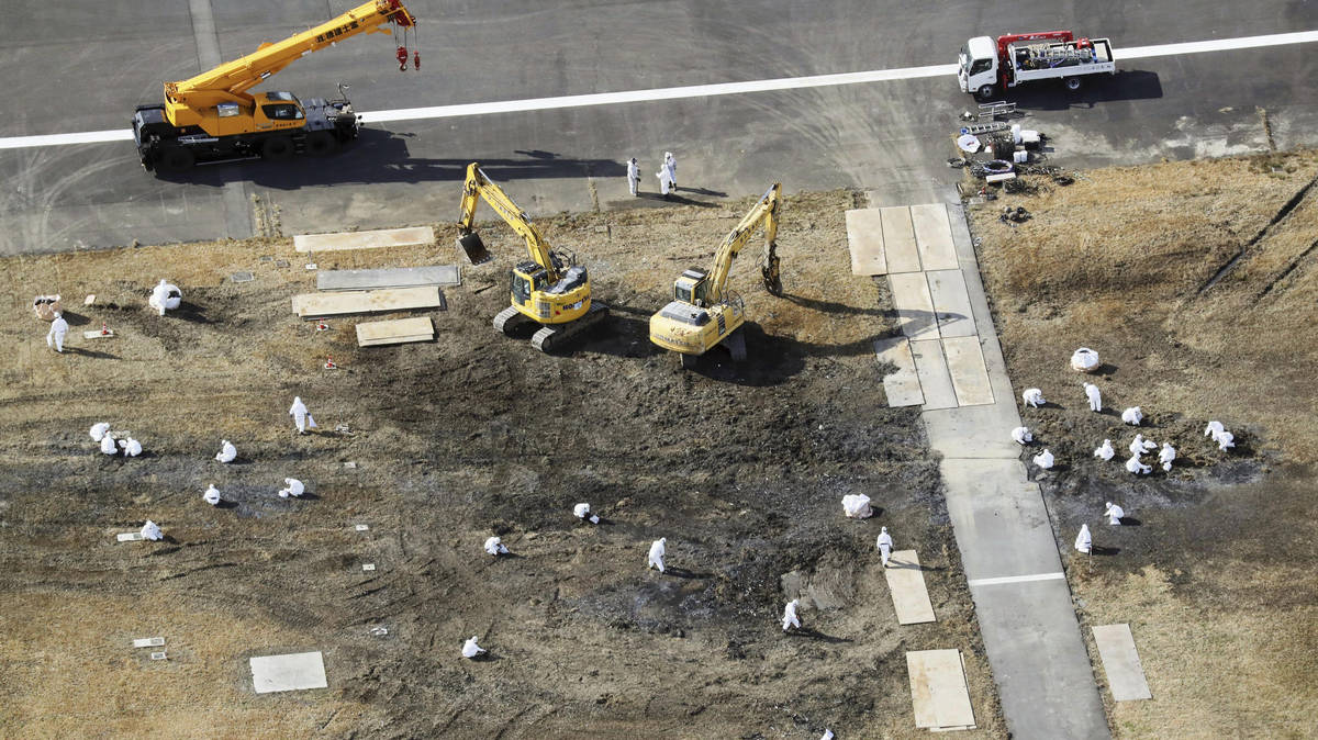 Runway at Tokyo’s Haneda airport reopens a week after fatal collision | LBC