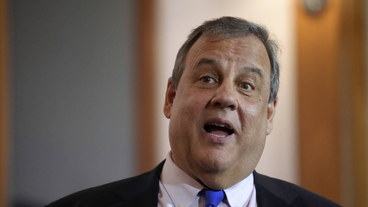 Christie withdraws from US presidential race in bid to thwart Trump | LBC