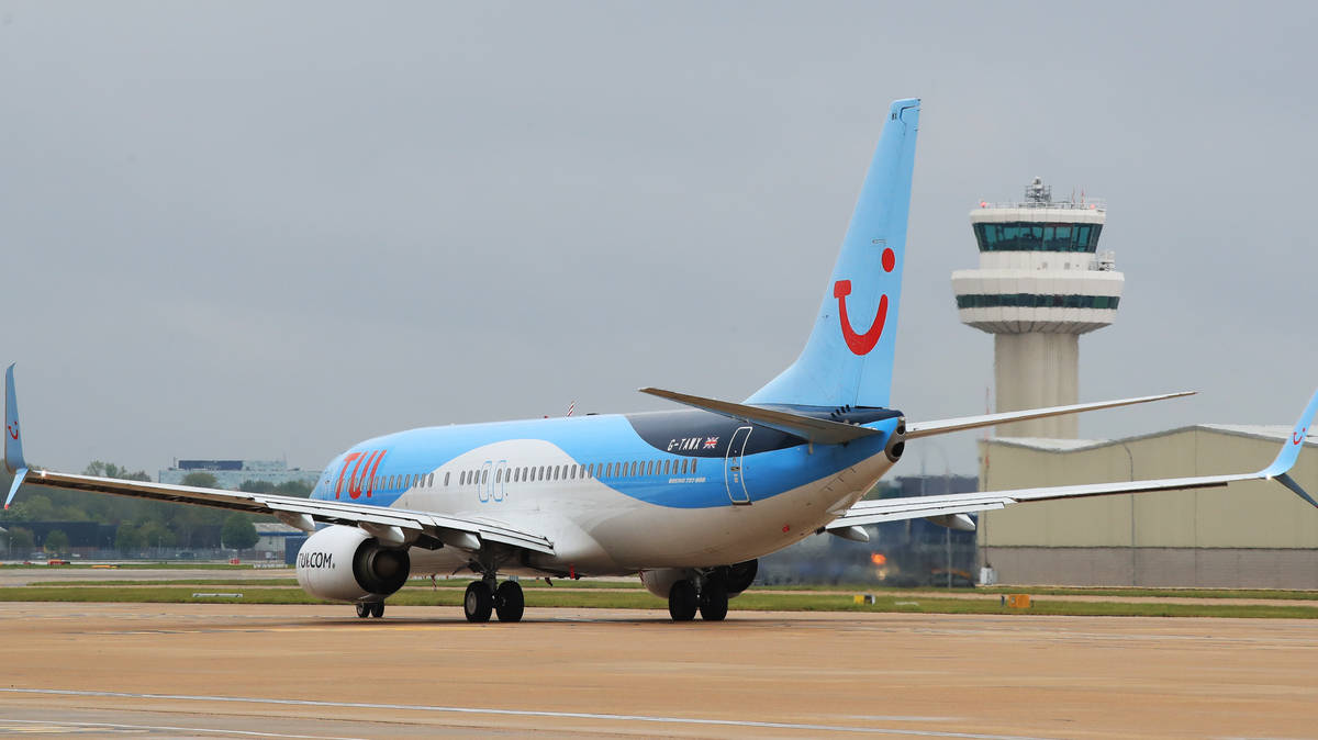 ‘Strong’ summer bookings help Tui post higher revenues | LBC