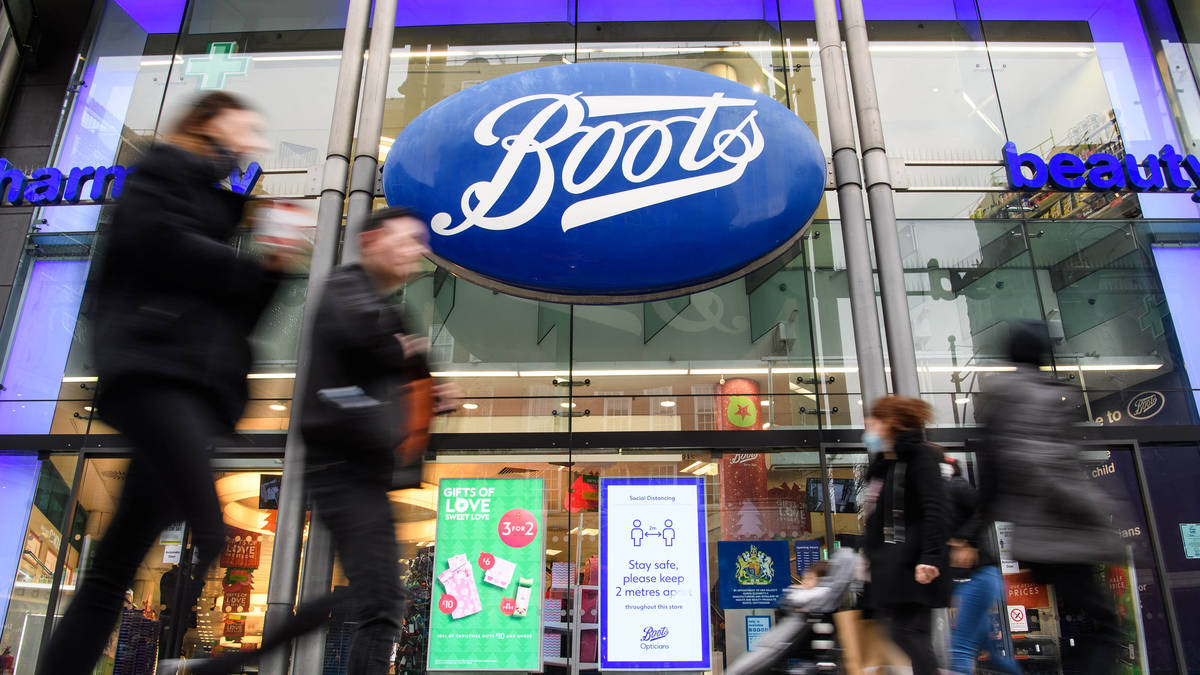 Boots appoints new boss to take over in November | LBC