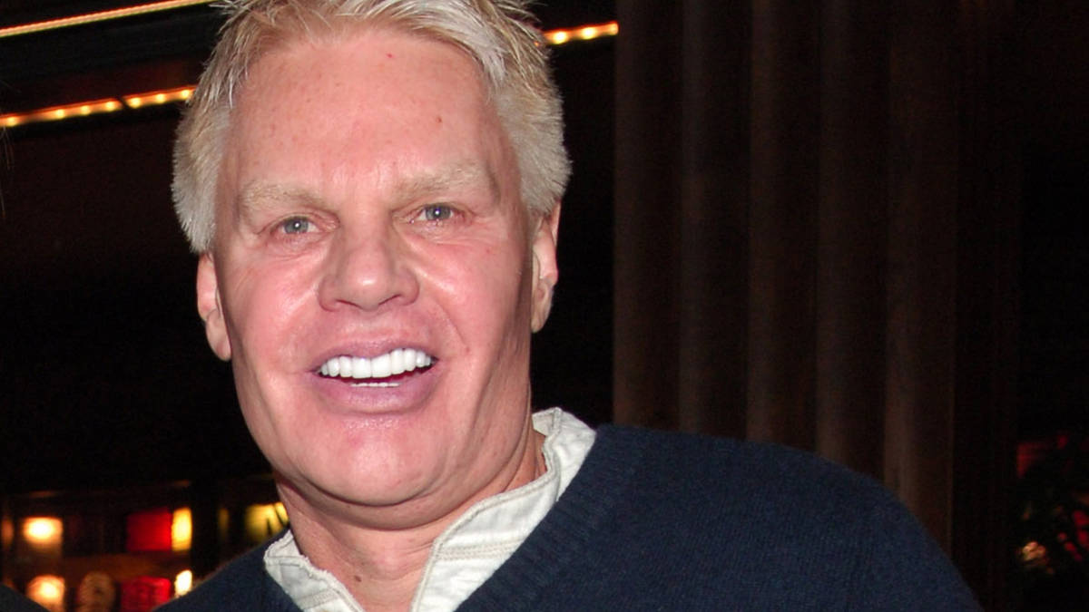 Ex-Abercrombie CEO Mike Jeffries arrested on sex trafficking charges | LBC