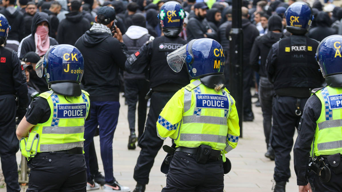 ‘Injured’ and ‘traumatised’ police officers still out of action months ...