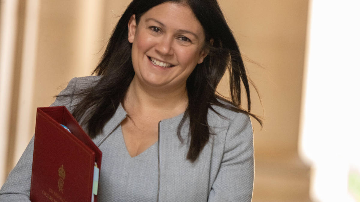 Government department spent £1,200 on two ministerial folders | LBC