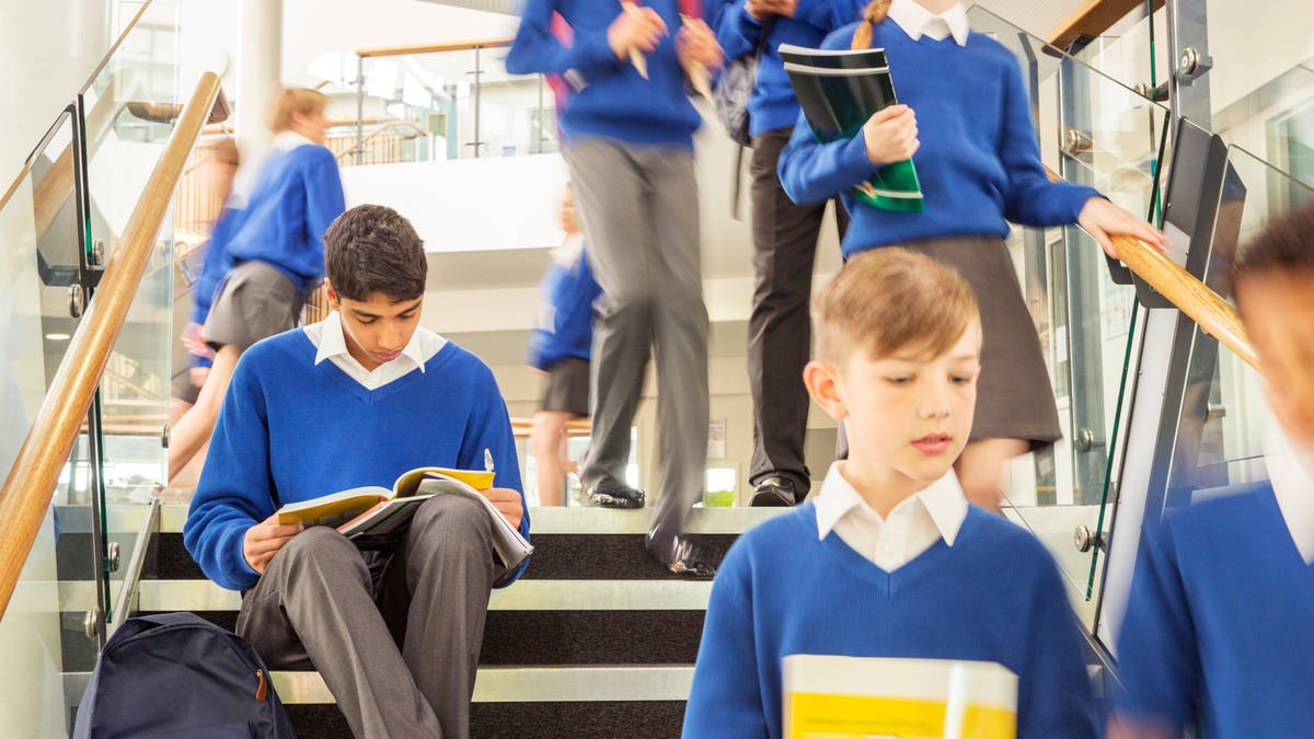 Parents of classroom troublemakers should have to help schools crack ...