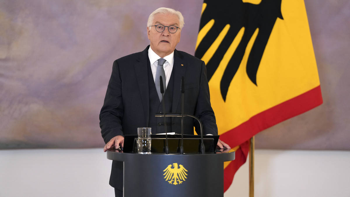 Germany’s president dissolves parliament ahead of February election | LBC