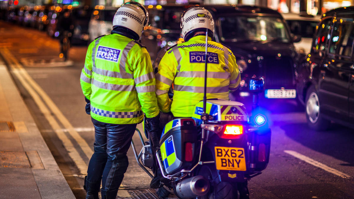 'Machete brawl' outside central London Tube station in front of New ...