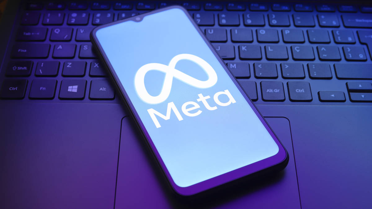 Meta ditches fact-checking on Facebook and Instagram in favour of X ...