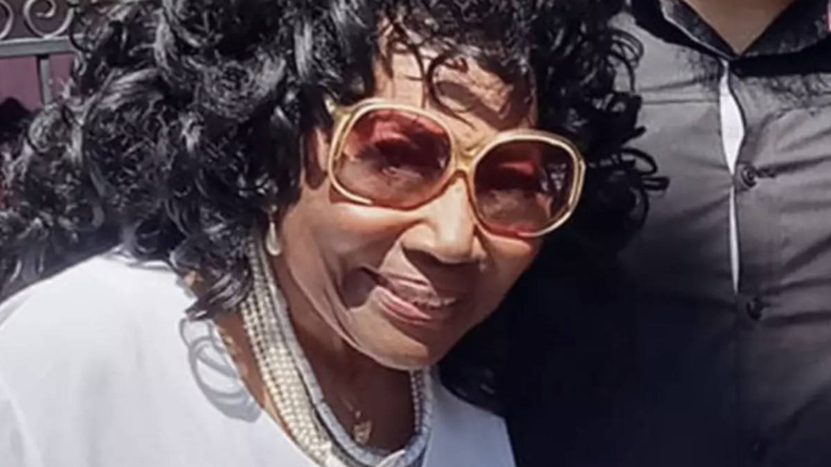 Blues Brothers actress, 95, dies trapped in home as devastating LA ...