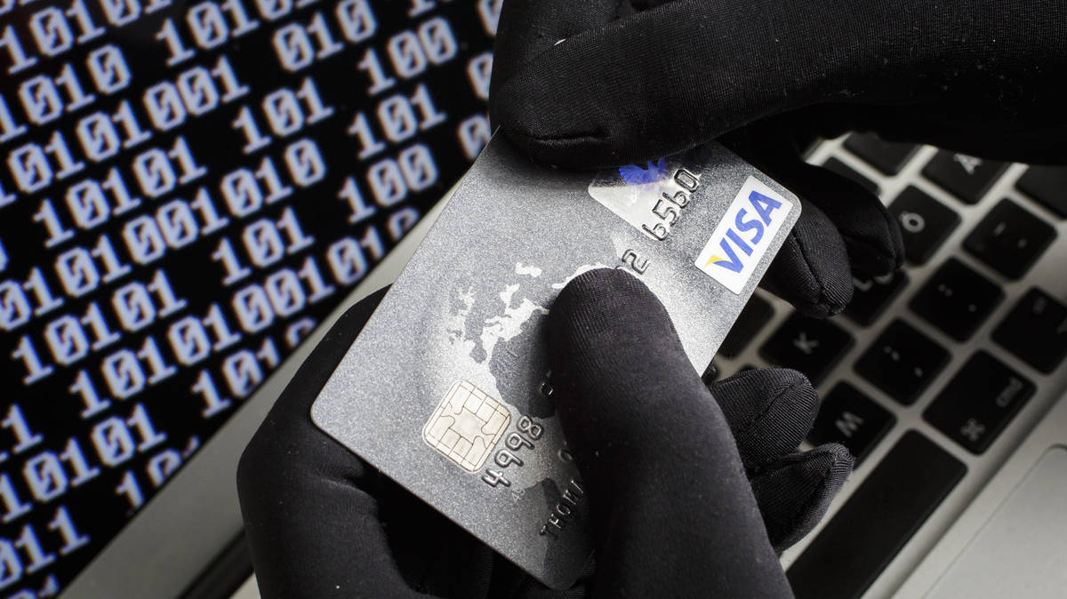 Online shopping fraud rises 20% costing consumers more than £56 million ...