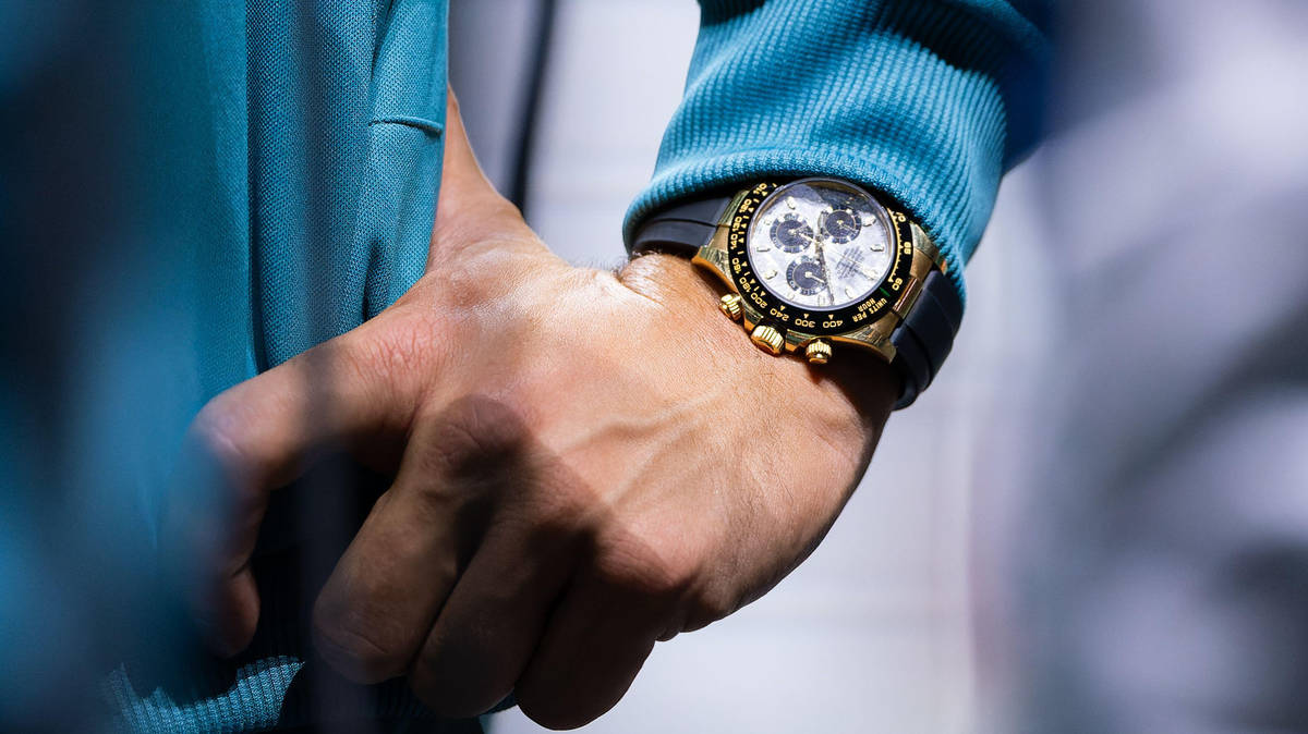 UK faces surge in luxury watch theft as stolen timepieces top £1.6 ...