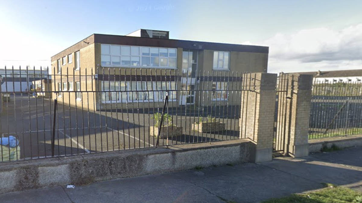 Mystery of ‘severed hand’ found near school in Dublin | LBC