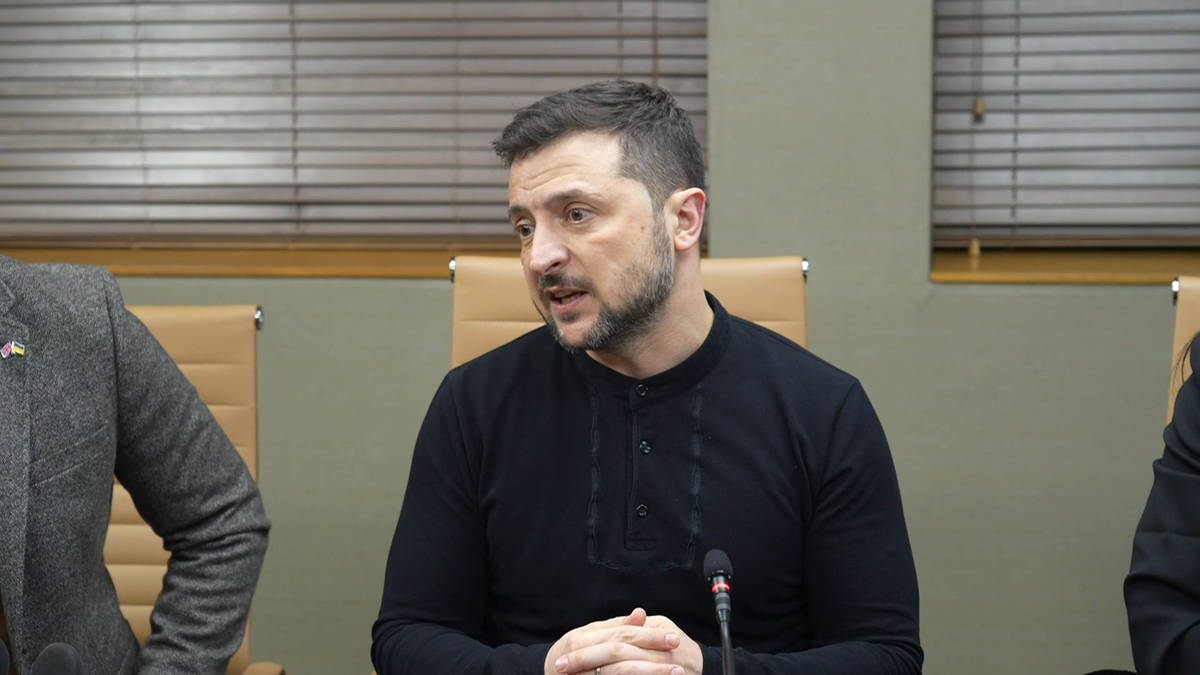 Zelenskyy tells LBC Oval Office talks were 'open' but fears 'foes could ...