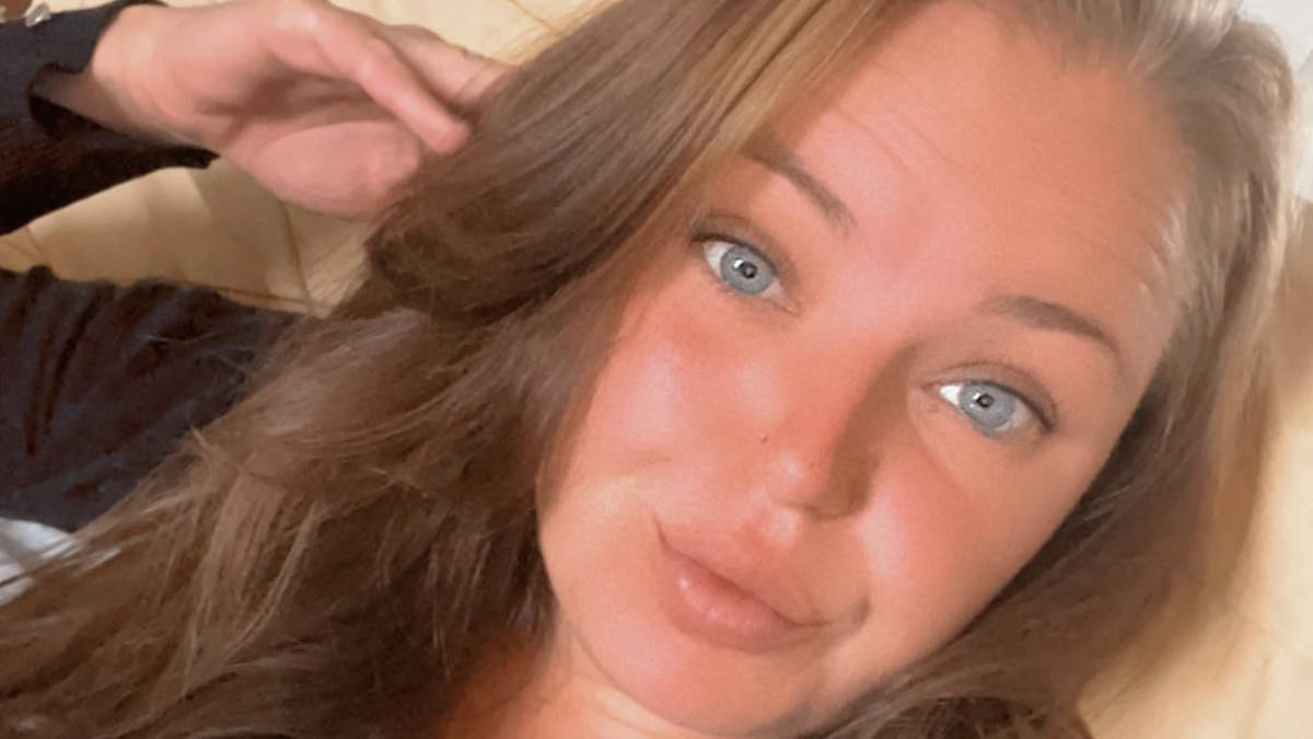 Mother, 32, died after slipping twice on seafront path and getting ...