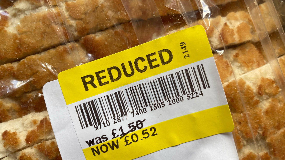 Major British supermarket to give away free food as £0 ‘yellow stickers ...