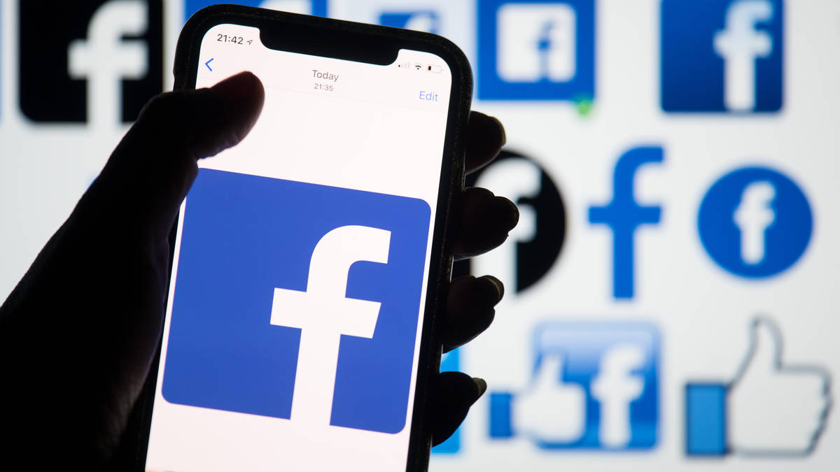 Meta considering subscription option for UK Facebook users | LBC