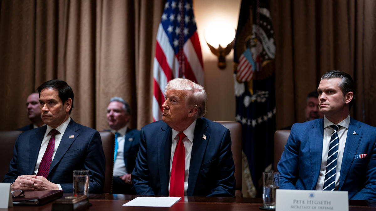 Trump's team make MAGA mistake after revealing secret war plans to ...