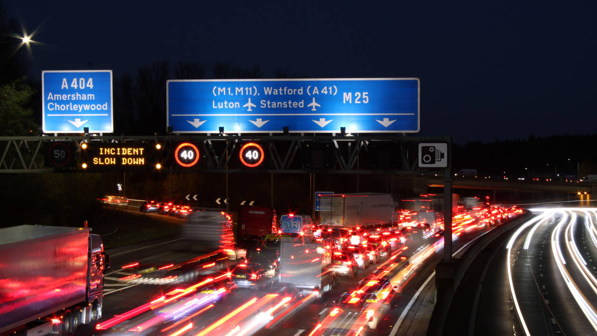 Britain’s busiest motorway closed in both directions tonight - check ...