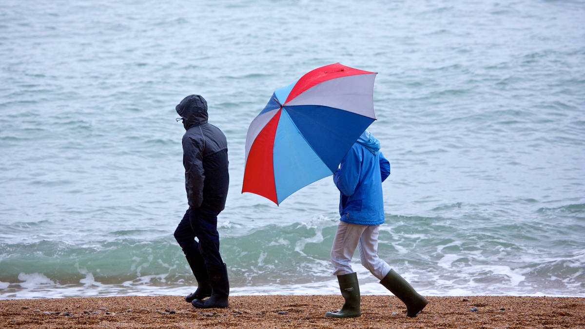 Danger to life warning issued as temperatures plummet and nearly a ...