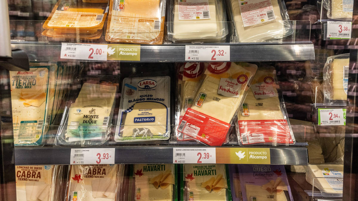 Supermarket cheese costing just £3.80 beats big-brand names to be ...