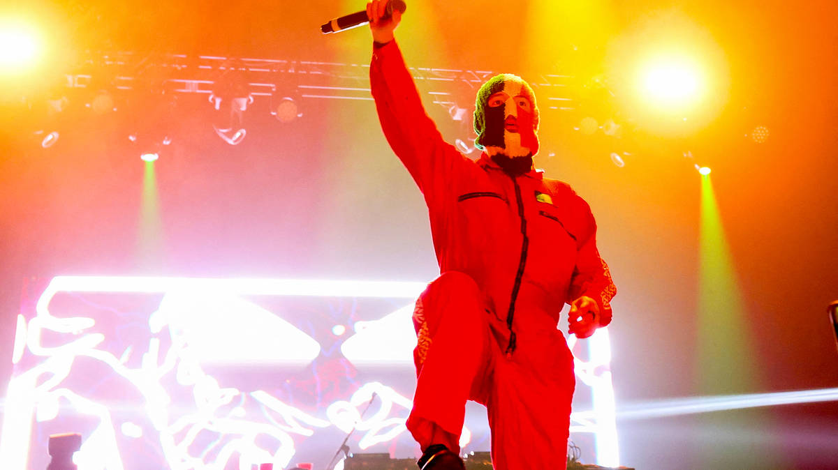 Kneecap could be pulled from major UK show after shouting 'pro-Hamas ...