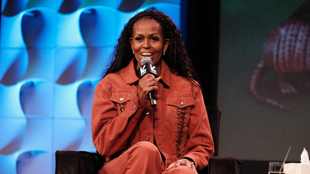 Michelle Obama reveals she's in therapy preparing for 'life-changing ...