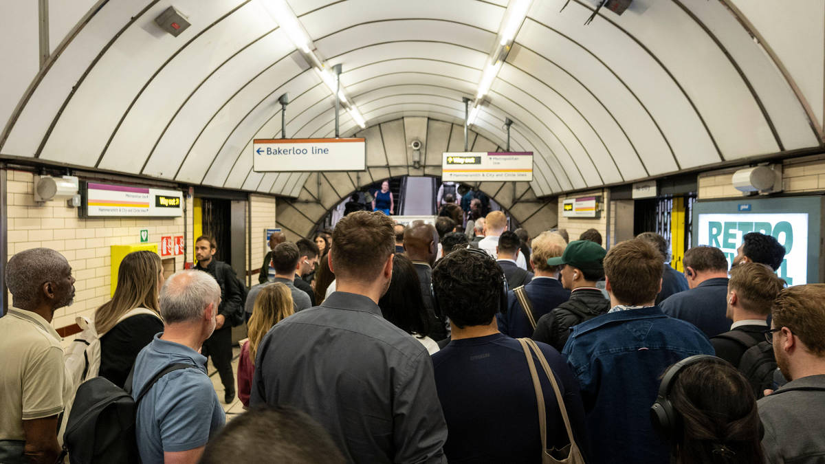 Transport for London criticised over poor communication during Tube ...