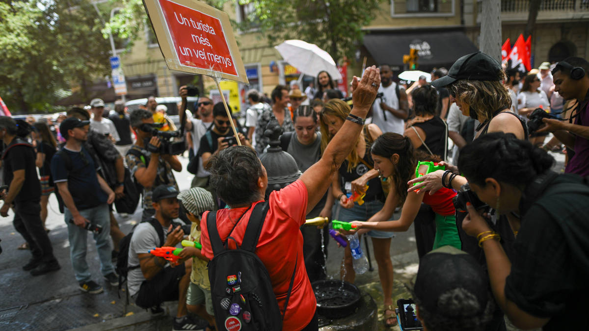 Anti-tourism protests erupt across Europe as locals say holidaymakers ...