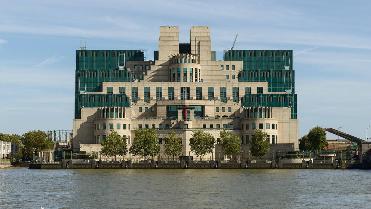 MI6’s new dark web portal will target potential Russian spies | LBC