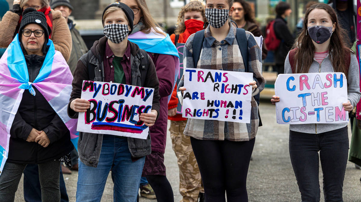 Nearly 10,000 gender certificates granted as Gen Z applications soar | LBC
