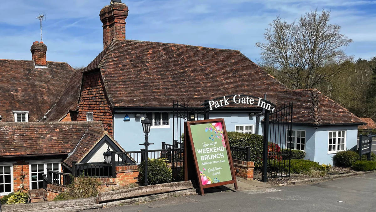 Man with ‘chainsaw and gas mask’ shot by police who ‘feared gun or bomb ...