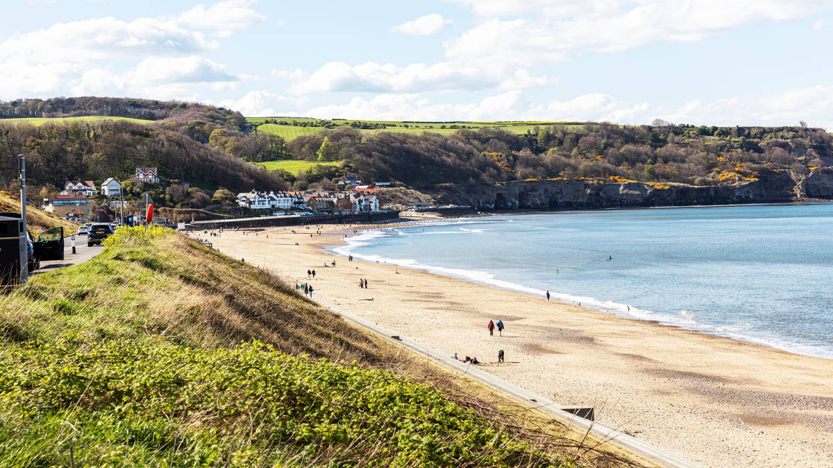 Fourth body found on beach at UK beauty spot in three days - as police ...