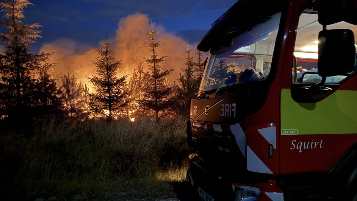 Moor fire near RAF base declared a major incident | LBC