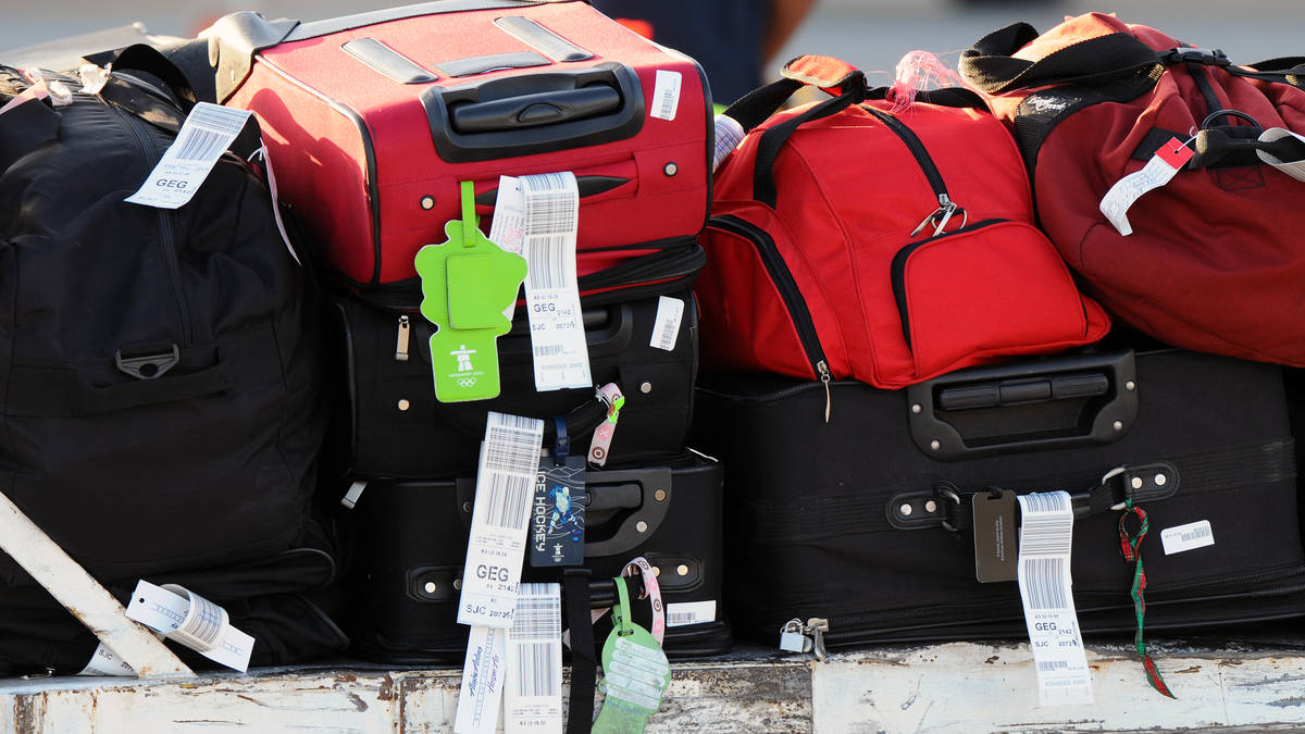 Baggage handlers at Gatwick Airport call off strike action after new ...