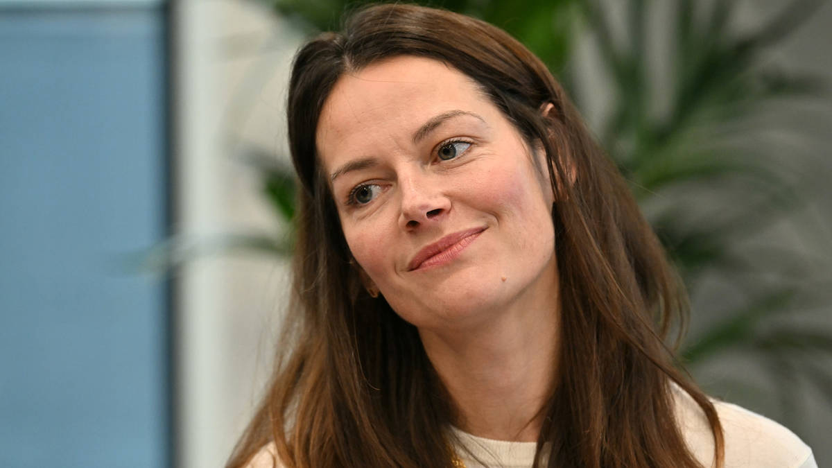 Poppy Gustafsson ‘set to resign’ as investment minister | LBC