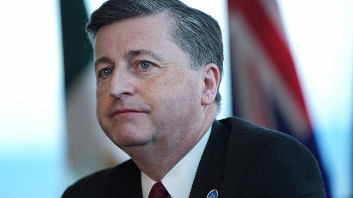 Douglas Alexander shrugs off backlash to Ian Murray's sacking | LBC